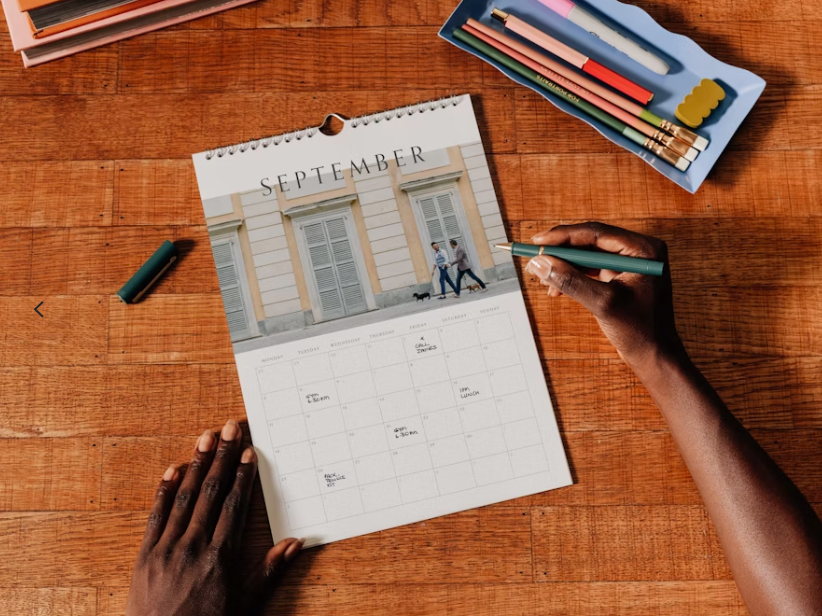 What is the size and format of the Wall Calendars? – Papier UK